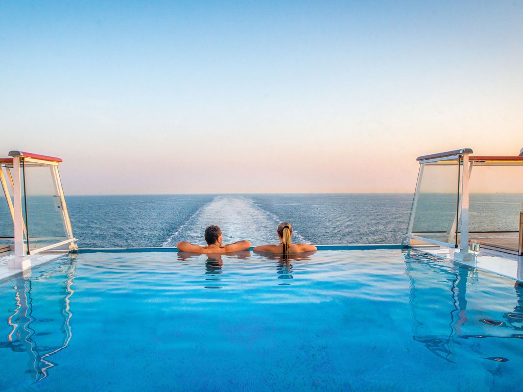 infinity-pool - Viking Cruises Top 10 GuidesViking Cruises Top 10 Guides